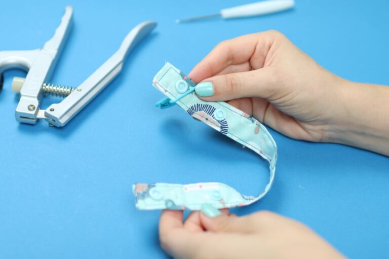 Tuto facile : Coudre un attache-sucette facilement | Snaply Magazine