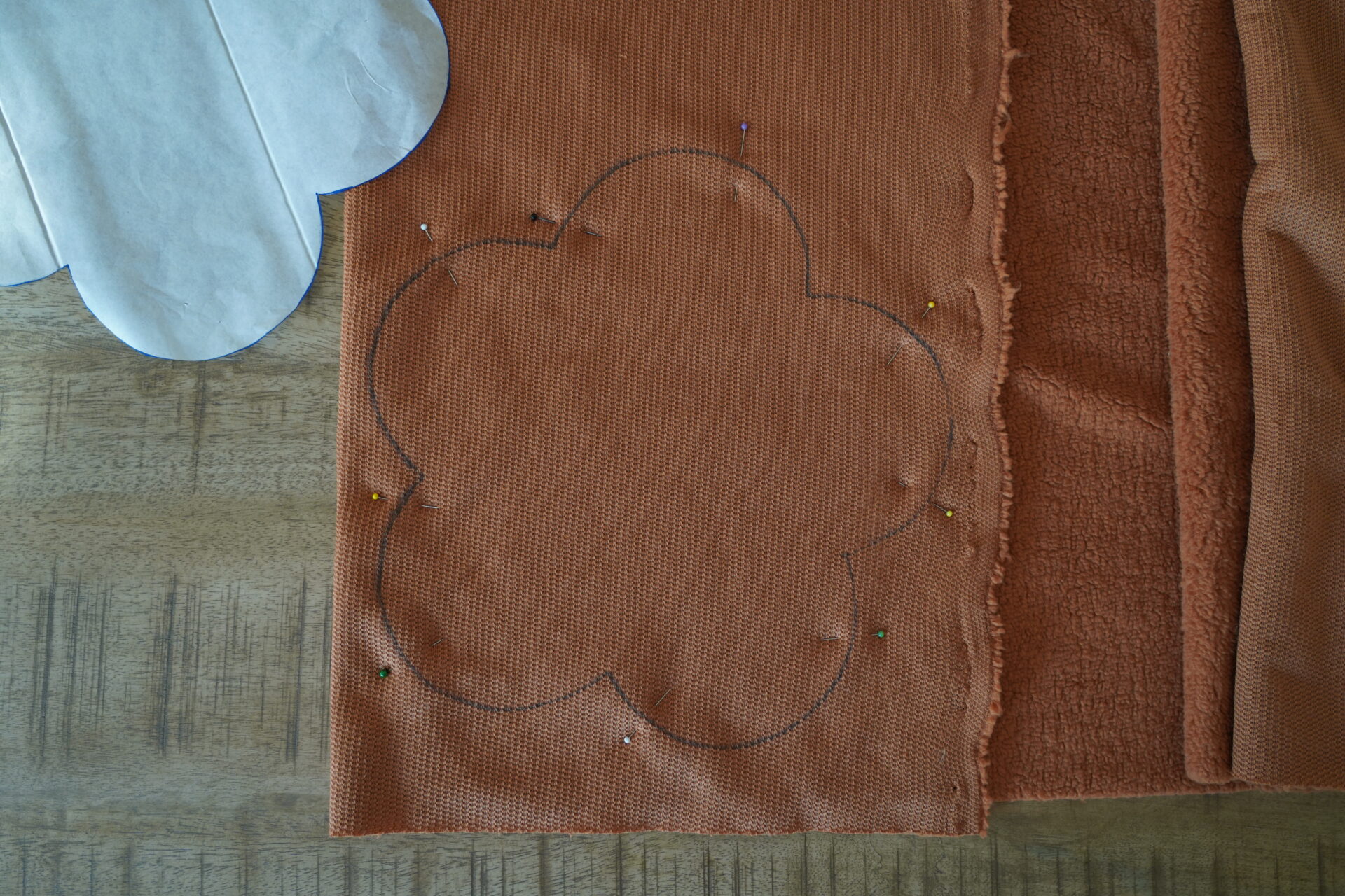 Tuto coussin marguerite très facile - Snaply Magazine