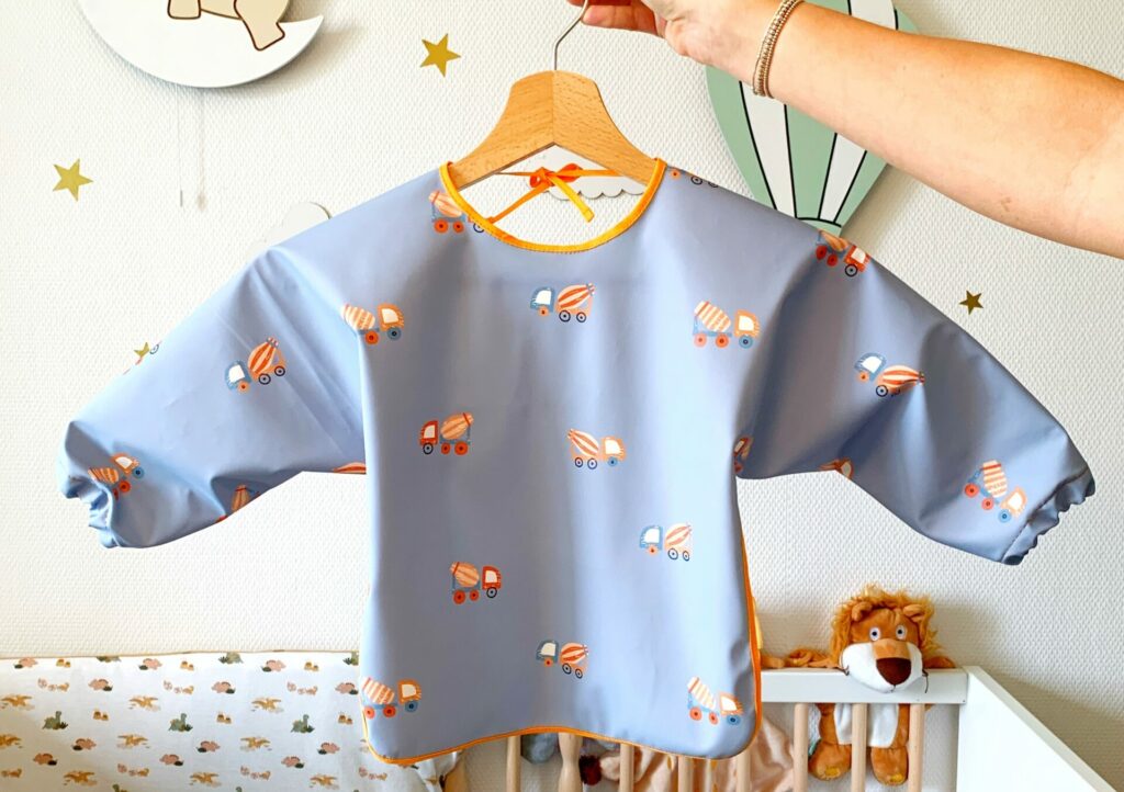 Patron gratuit : Tablier de table ou de peinture - Snaply Magazine France